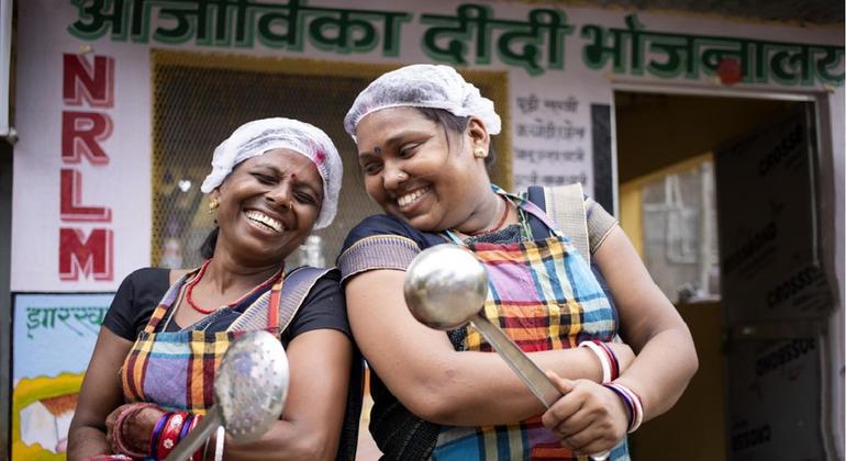 भारत: ‘दीदी की रसोई’ – एक अनूठा ग्रामीण महिला उद्यम | Didi Ki Rasoi – A Rural Women-Led ...